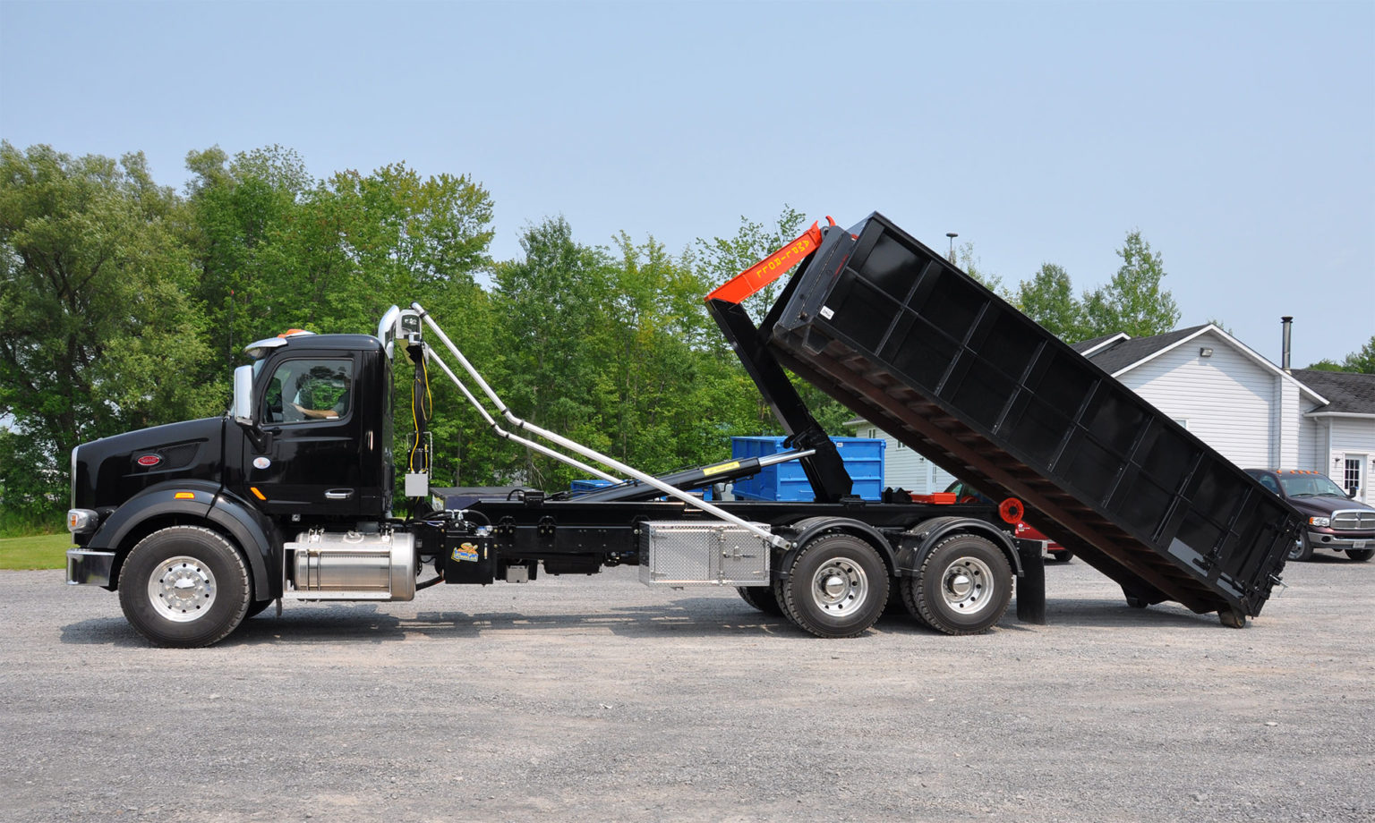 Ampliroll Hooklift Featured Dealer: S&L WASTETECH INC., CASSELMAN ...